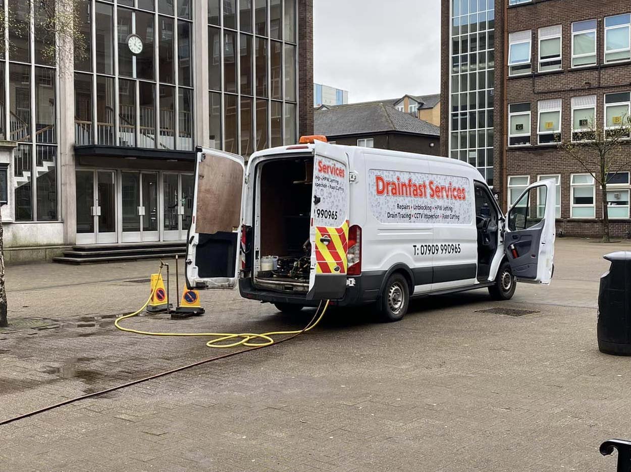 Emergency Drainage Belfast, Lisburn, Newtownabbey | Drainfast Services